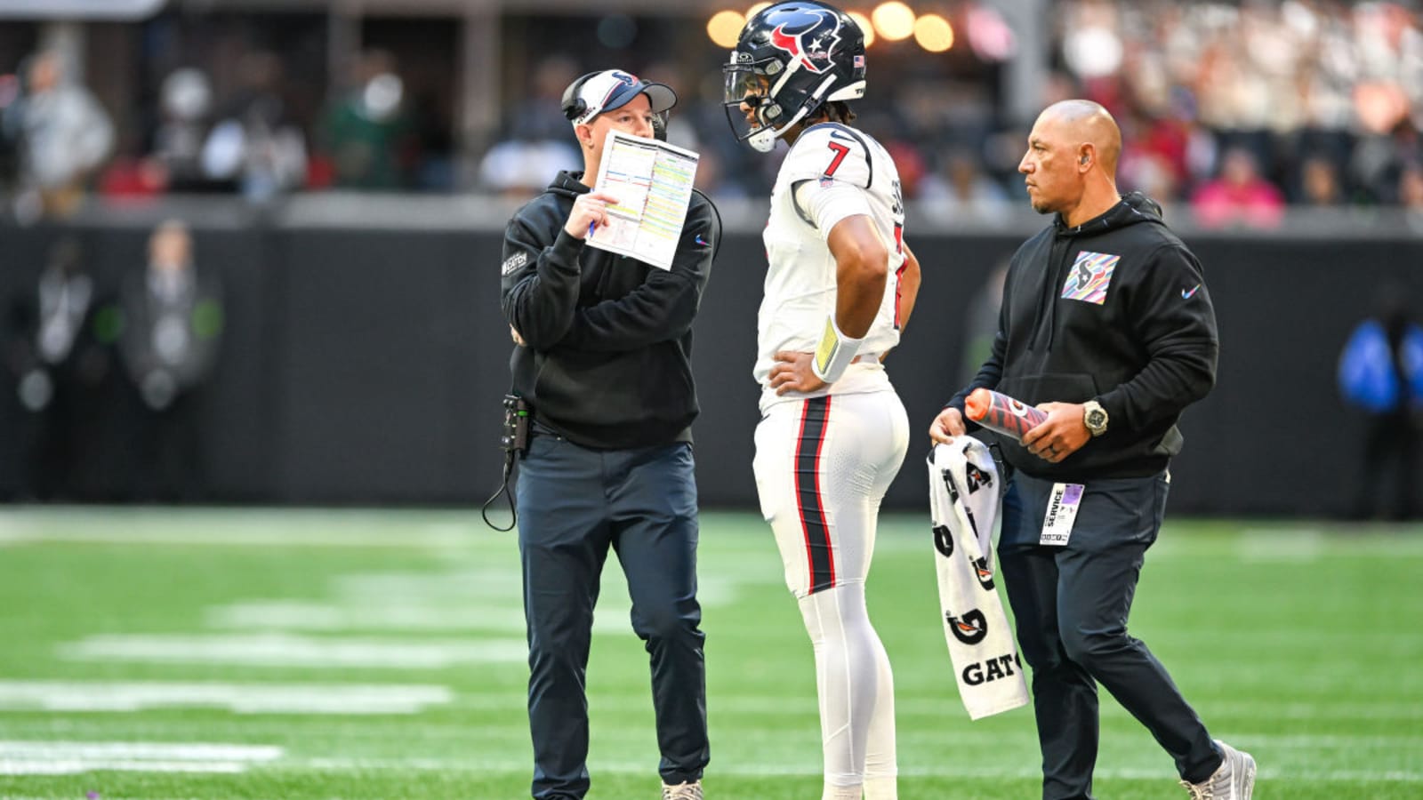 Texans Cut Veteran Wide Receiver Before Divisional Round | Yardbarker