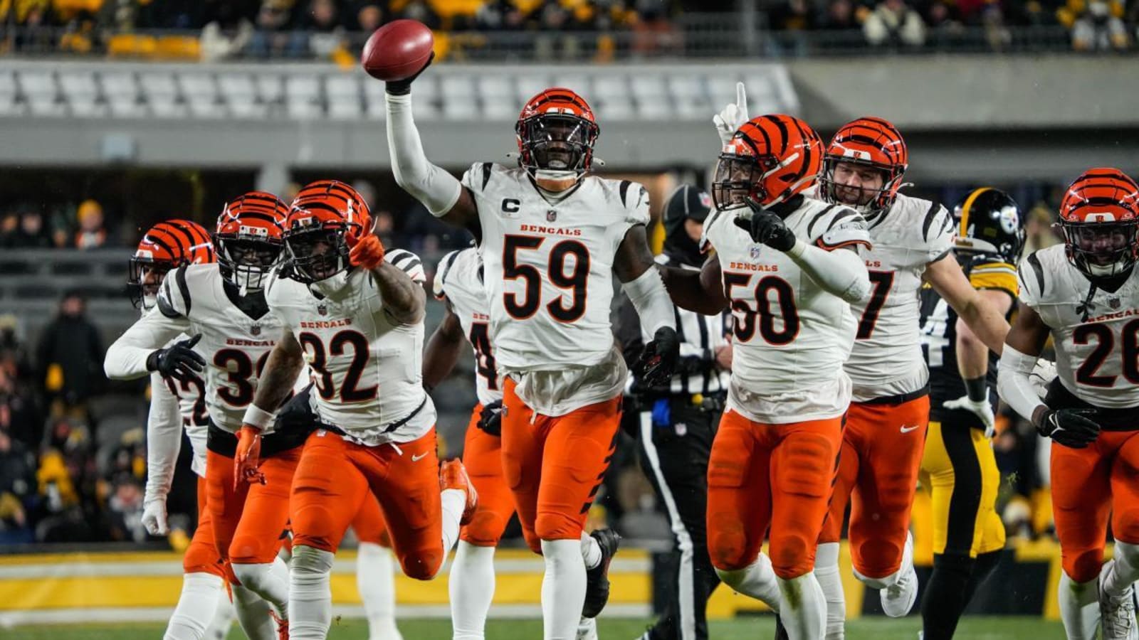 Cincinnati Bengals Re-Sign Tight End After One Season to Keep Depth at ...