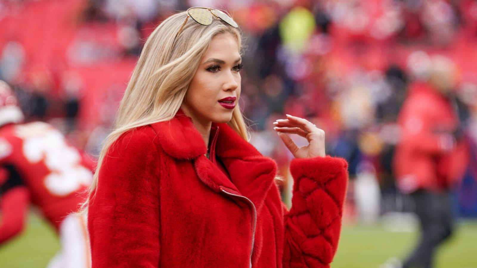 Gracie Hunt Shares Sneak Peek at Erin Andrews 'Collab' Outfit for Bills ...