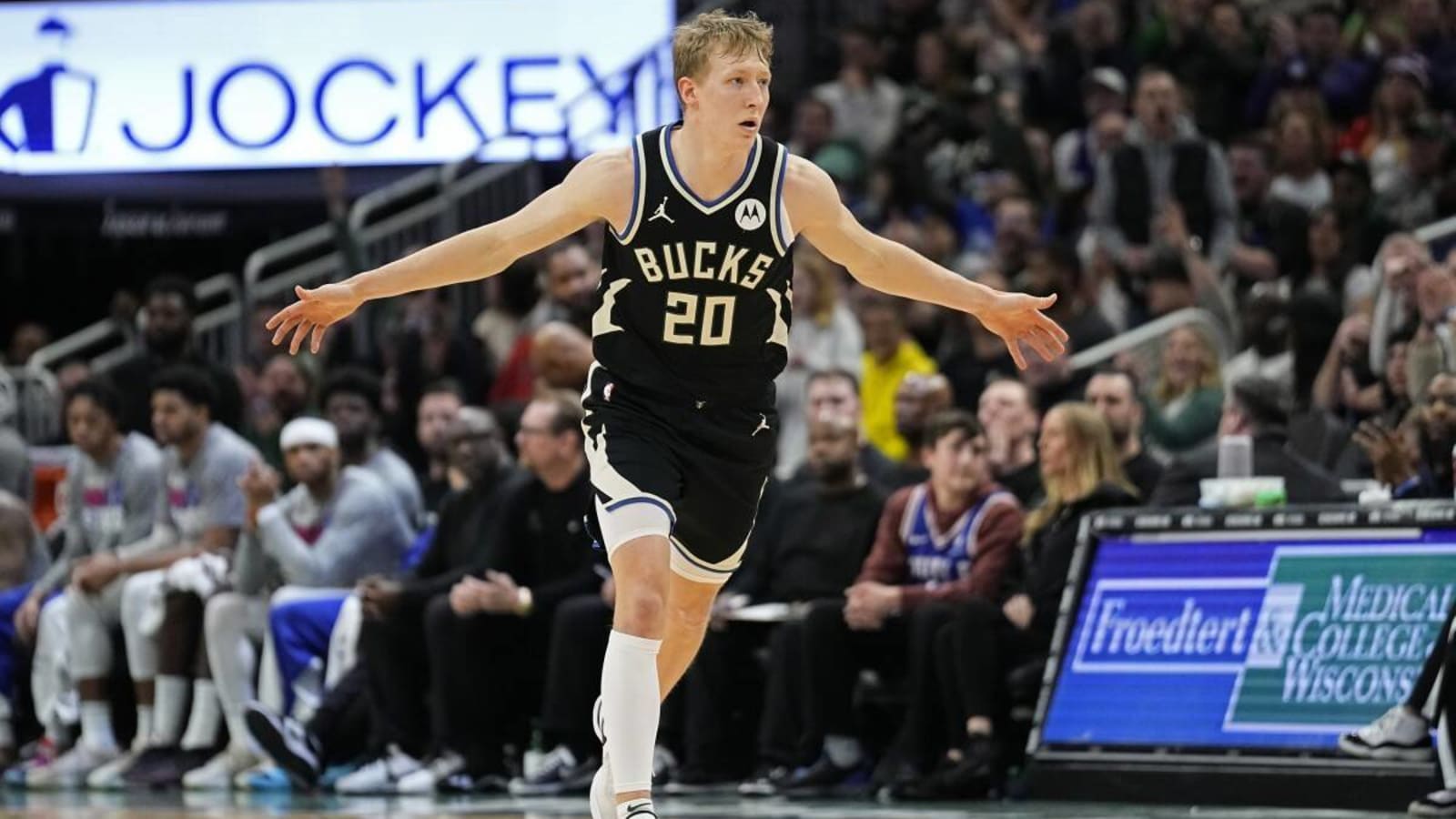 AJ Green, Bobby Portis Jr. shine in Milwaukee's comeback win over ...