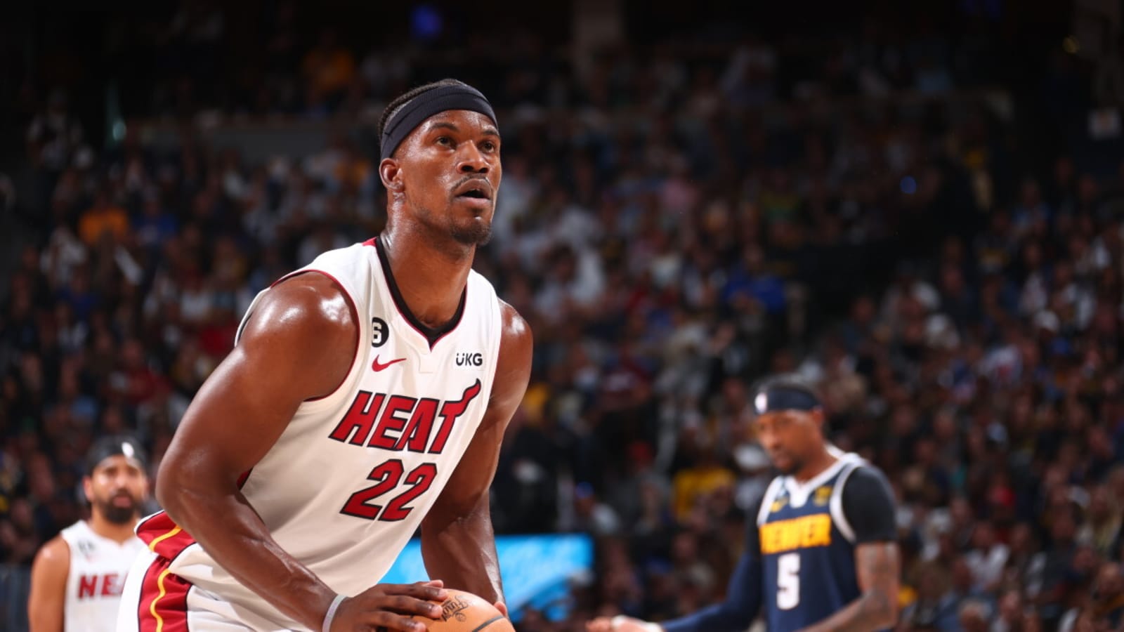 Jimmy Butler Has 6-Word Reaction To Getting Traded To Warriors | Yardbarker