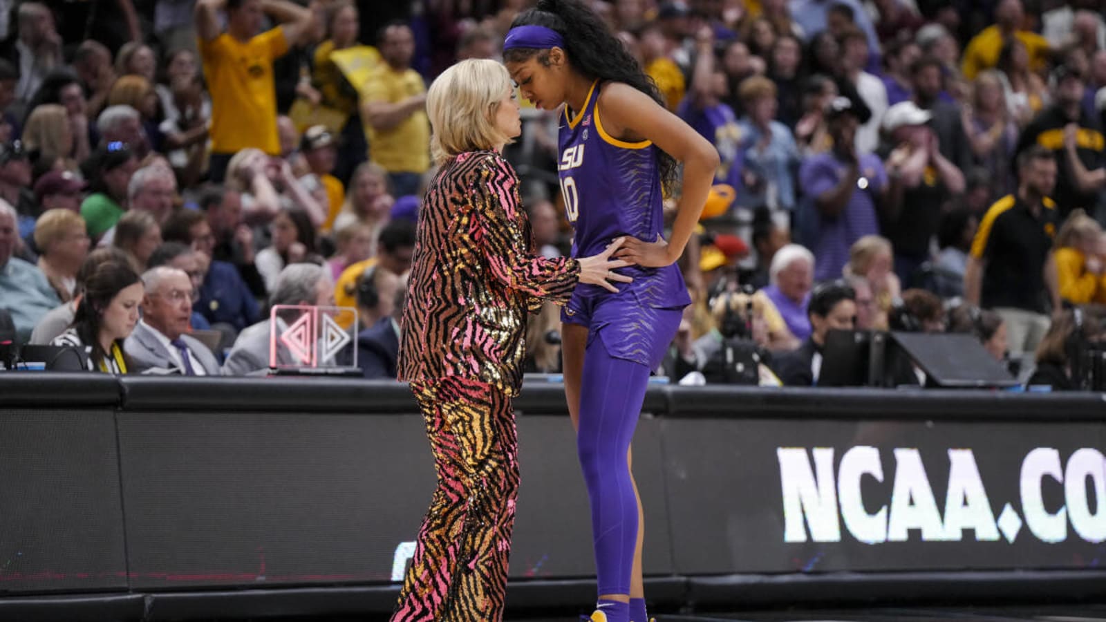 LSU's Angel Reese Declares For WNBA Draft, Kim Mulkey Reacts | Yardbarker