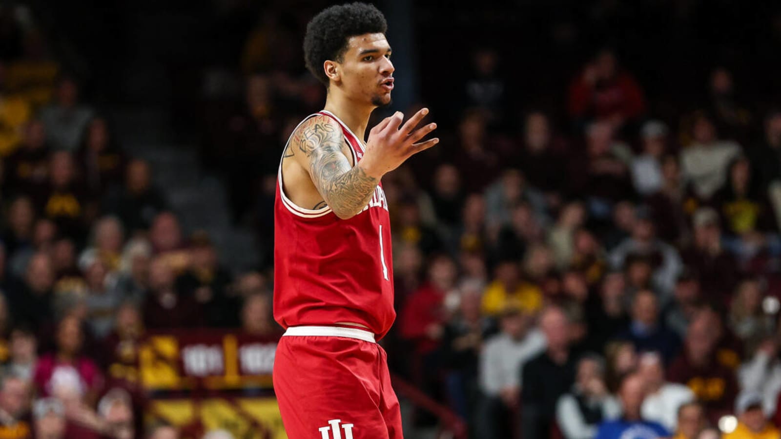 Watch: Indiana's Kel'el Ware Wows Crowd with Full-Court Pass to Malik ...