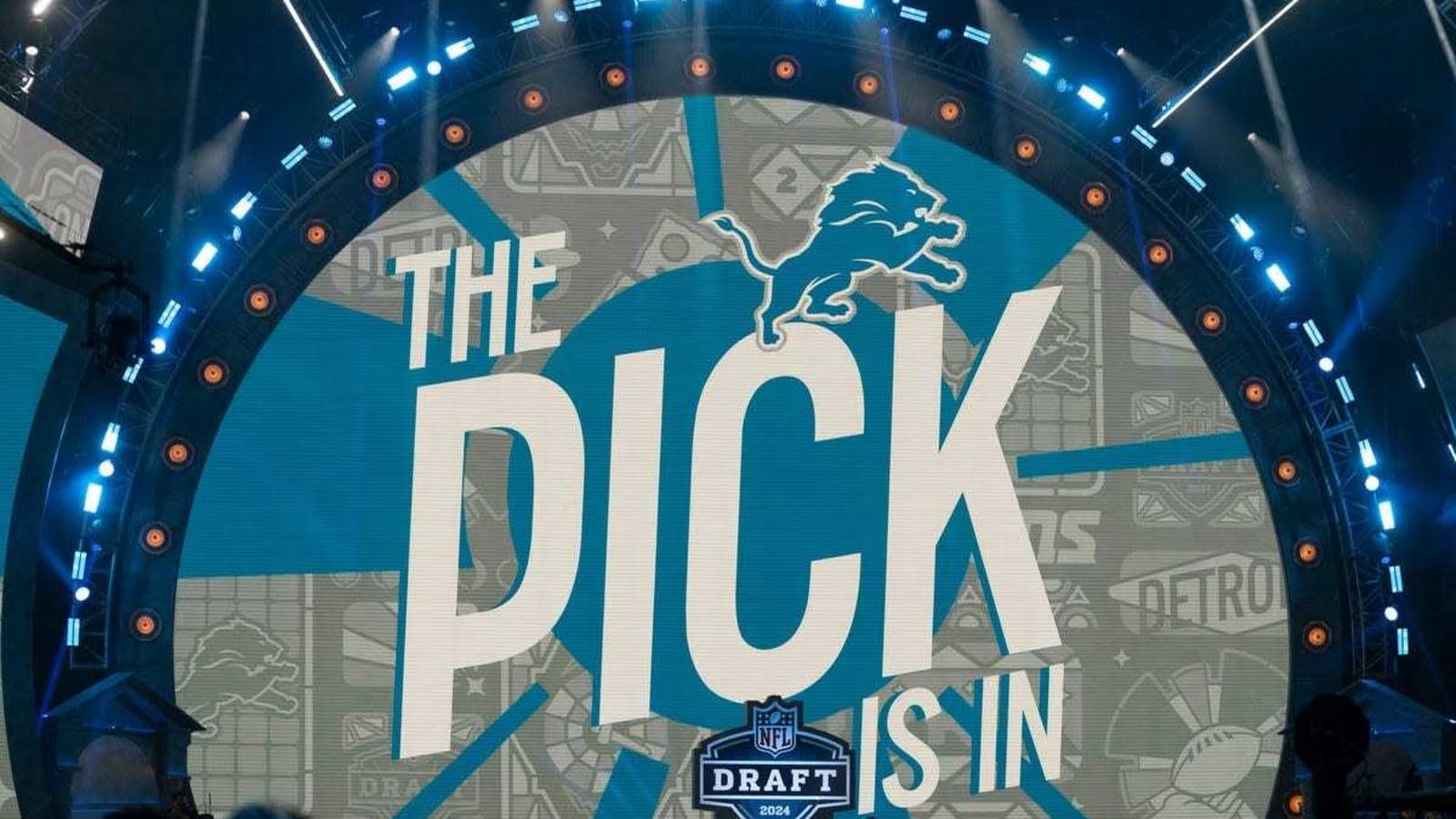 How NFL Teams Balance Free Agency with Building Through the Draft ...
