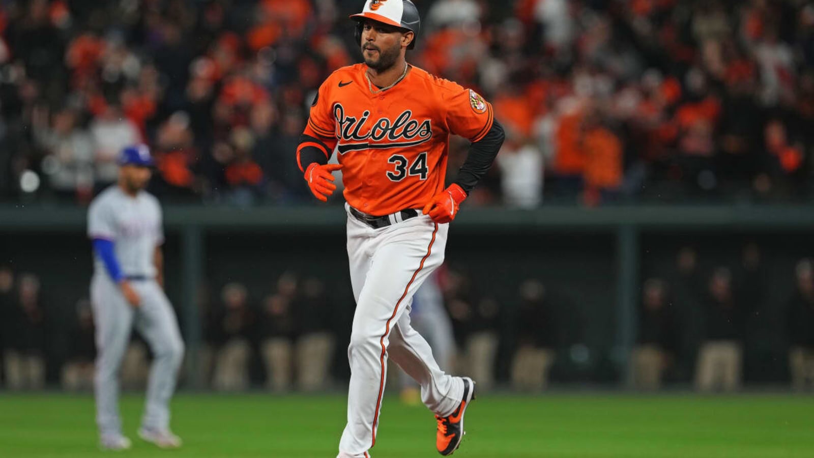 MLB Insider Says Newly Signed OF Aaron Hicks Still Has 'A Lot In The ...