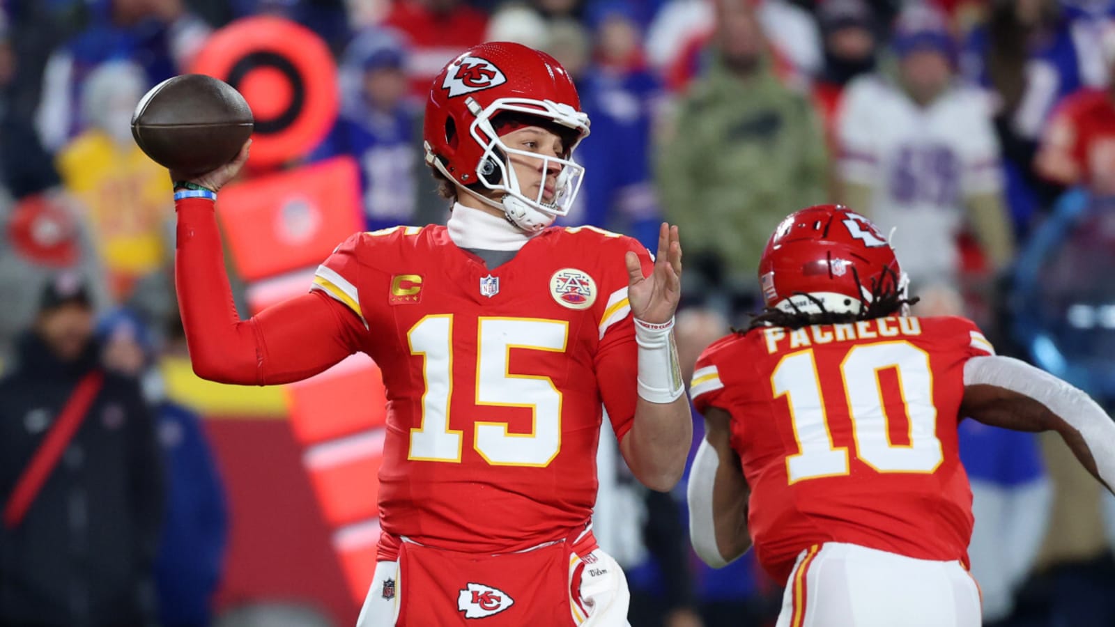 Chiefs Expected to Add 'Bargain' WR as New Weapon for Patrick Mahomes ...