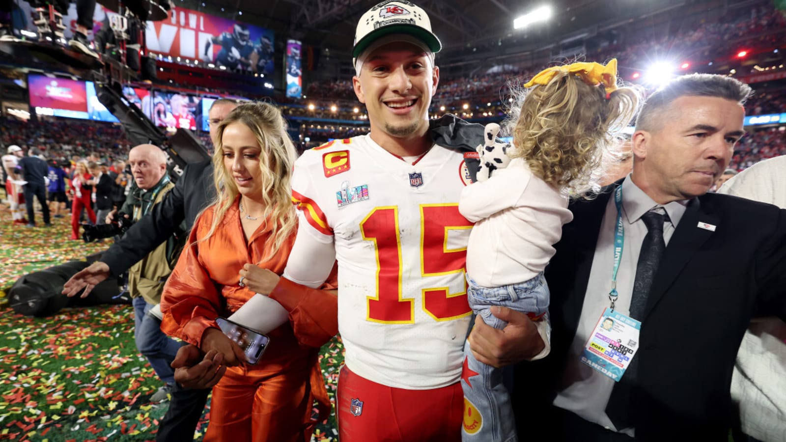 Former NFL Quarterback Makes Fun Of Patrick Mahomes' Kids' Names ...