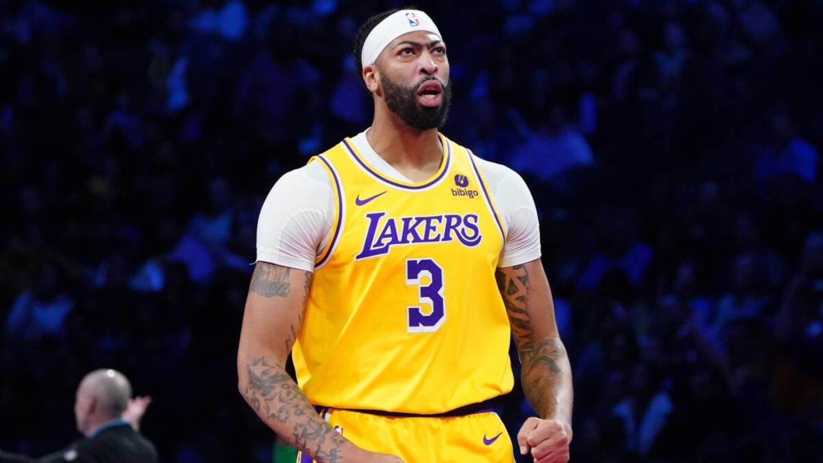 Anthony Davis Dunked On Victor Wembanyama In Lakers-Spurs Game | Yardbarker
