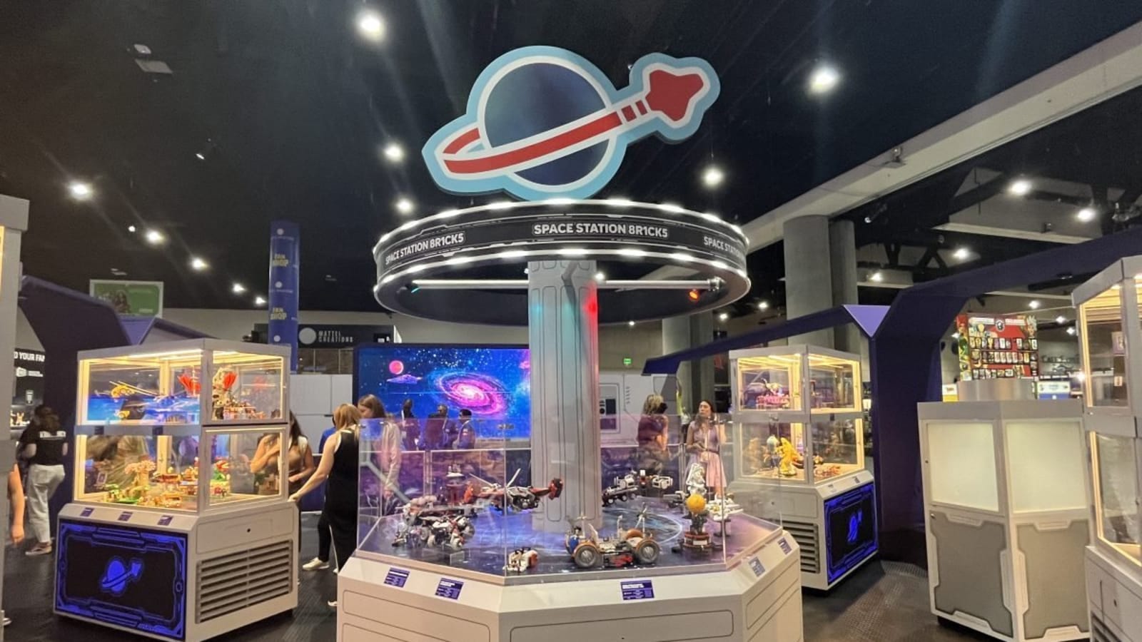 LEGO’s SDCC 2024 Booth Invites You to Blast Off Into Space—Our ...