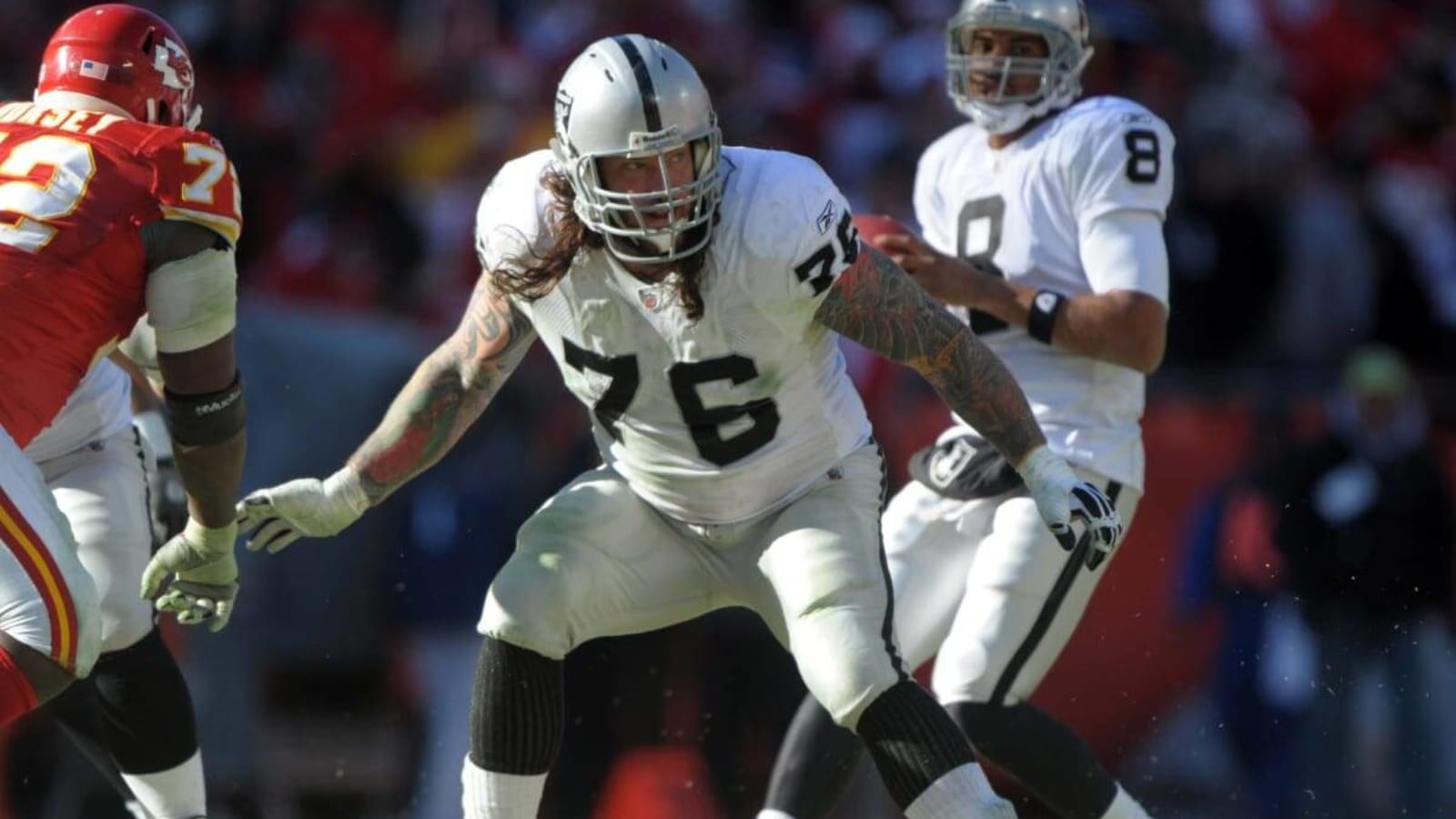 Robert Gallery, Derrick Johnson to Join College Football HOF | Yardbarker