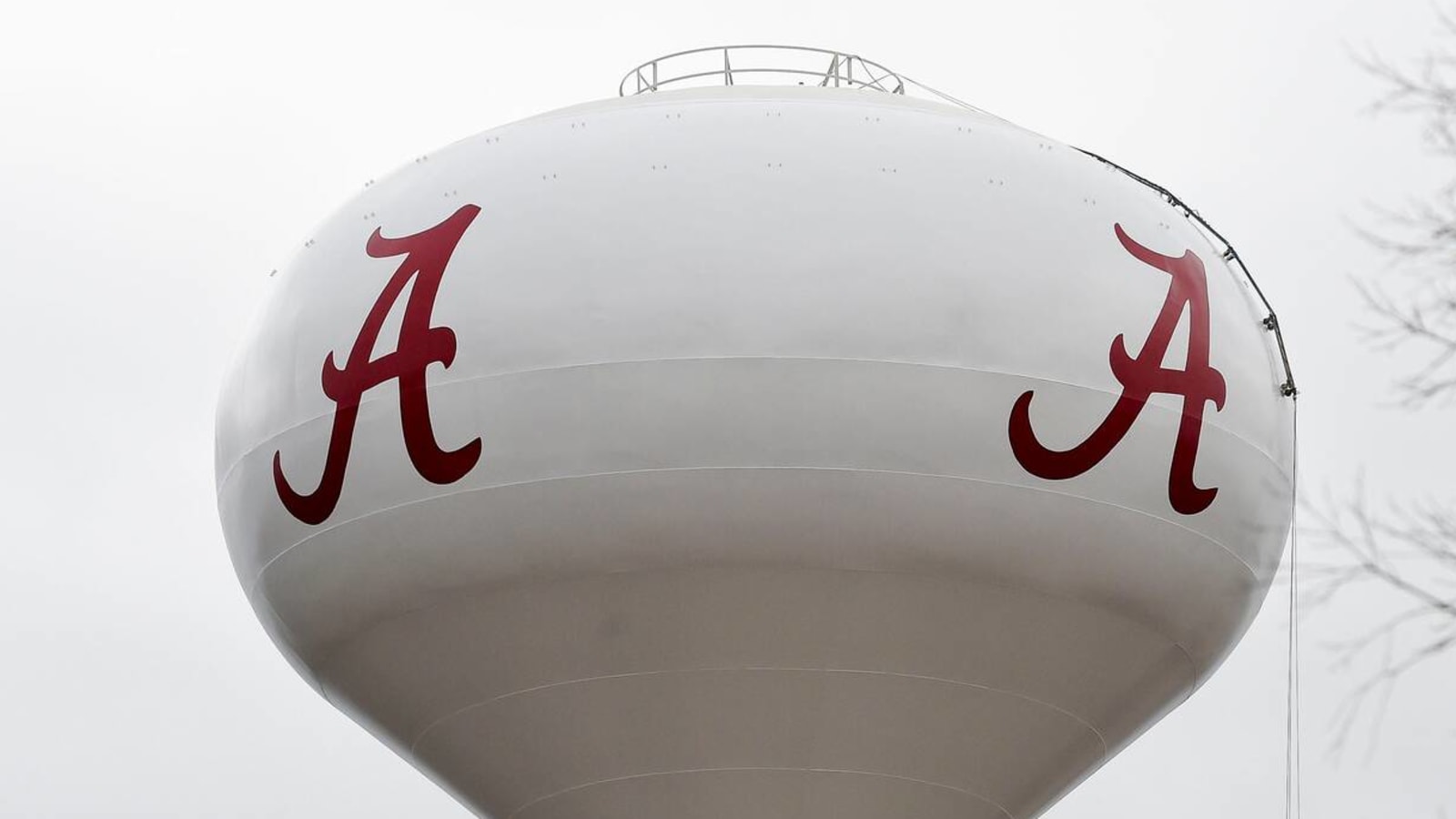 Alabama 4-Star Edge target announces final 4, commitment date | Yardbarker