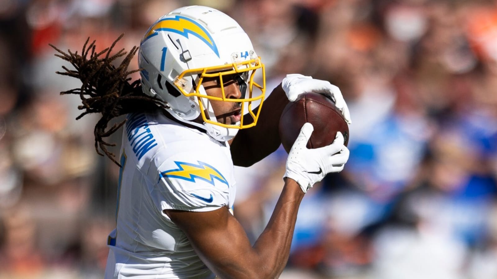 Chargers’ former 1st-round bust is coming to life this season | Yardbarker