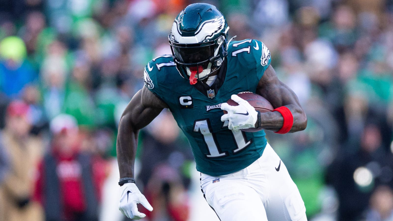 Eagles to be without top weapon for ‘Monday Night Football’ | Yardbarker