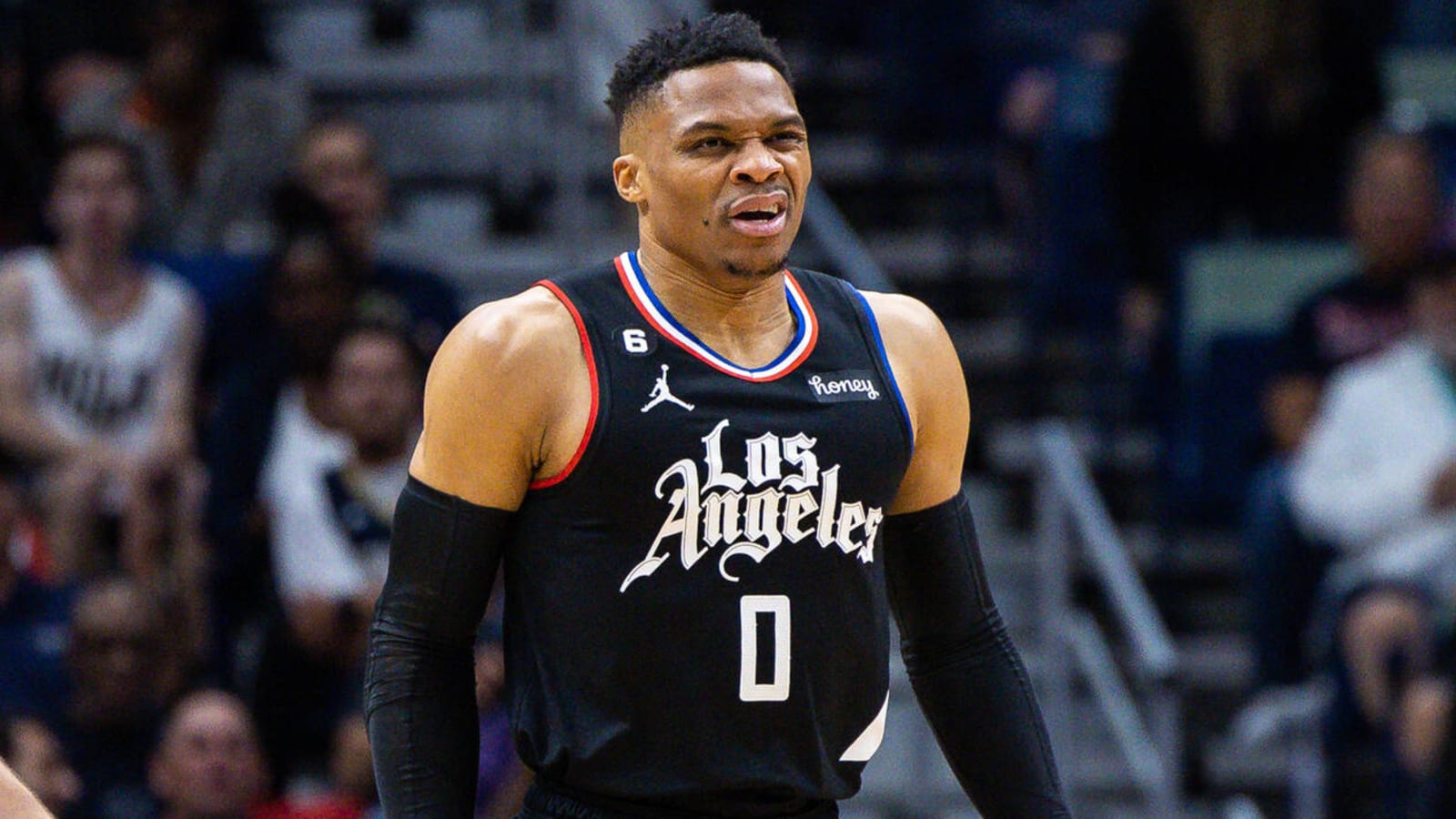 Westbrook poked fun at LeBron during rivalry game | Yardbarker