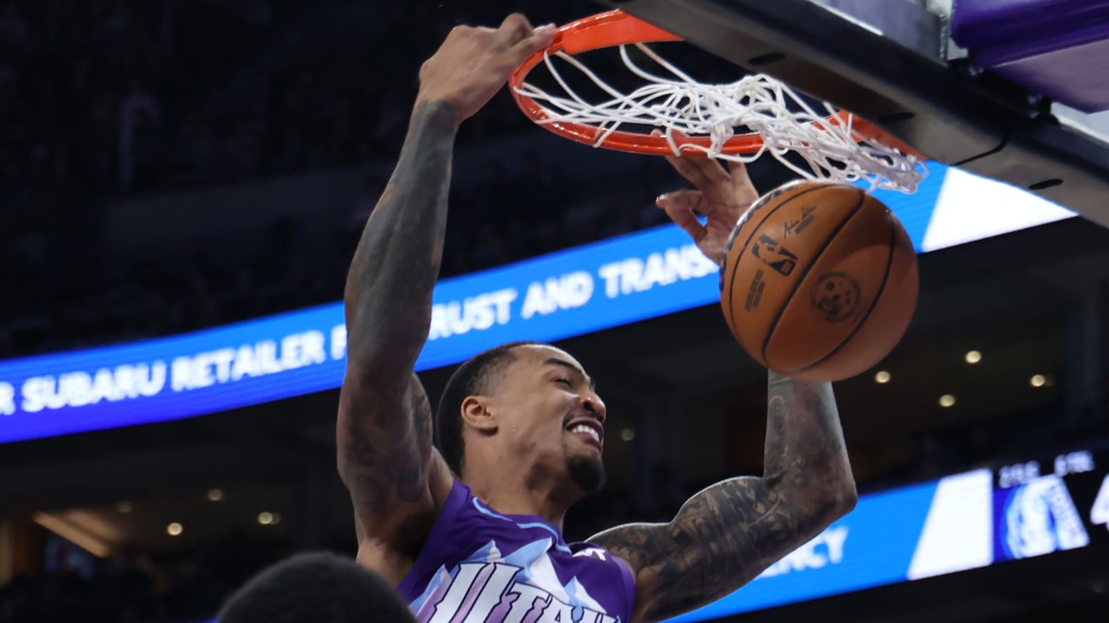 Watch: John Collins dunks the Jazz to victory | Yardbarker