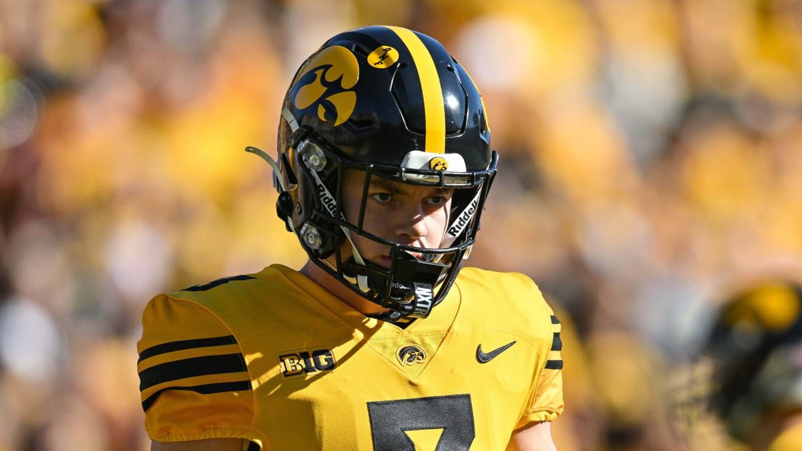 Steelers showing interest in versatile defender at Scouting Combine ...