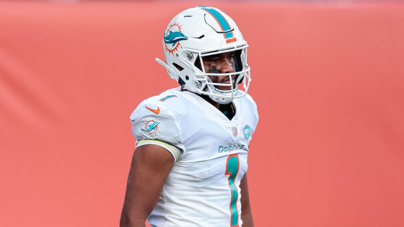 Dolphins QB Tua Tagovailoa takes benching in stride | Yardbarker