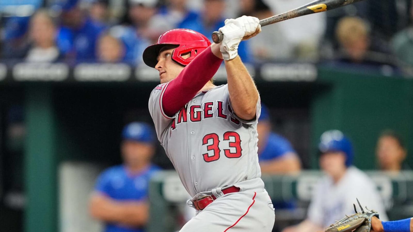 White Sox acquire catcher Max Stassi from Atlanta Braves | Yardbarker