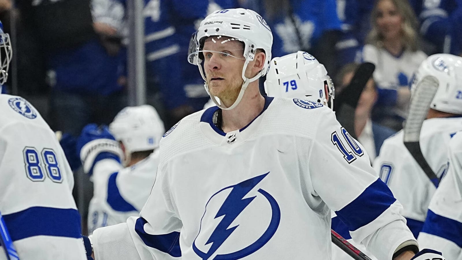 Lightning win 4-1 on the road against Panthers in Game 1 | Yardbarker