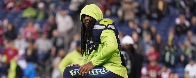Marshawn Lynch: Breaking News, Rumors & Highlights | Yardbarker