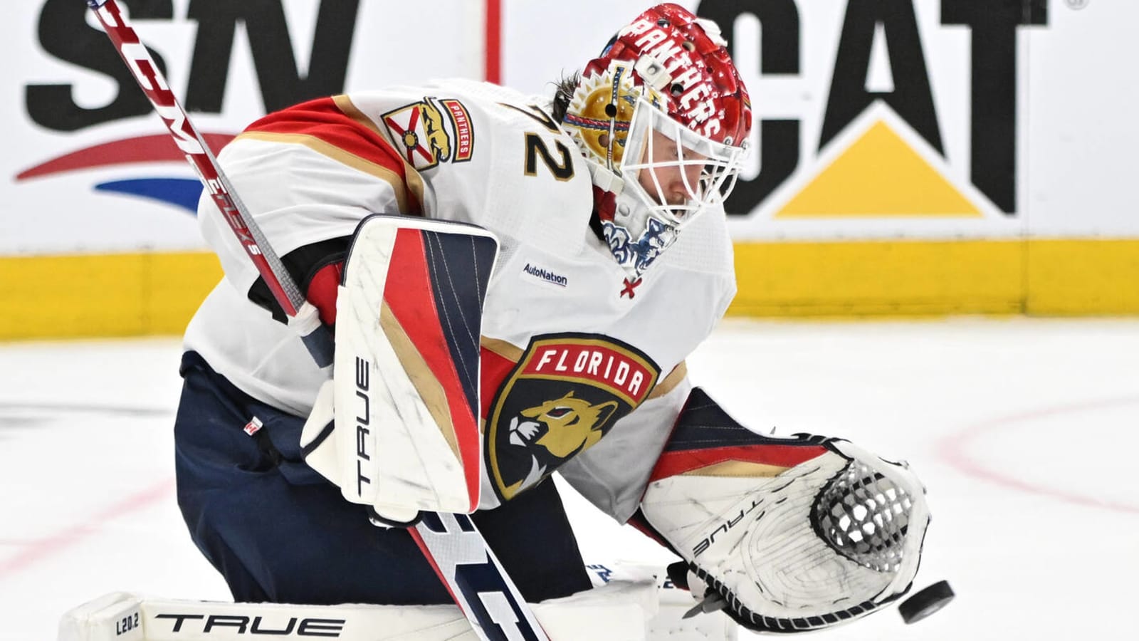 Watch: Sergei Bobrovsky denies Canes of highlight-reel goal | Yardbarker