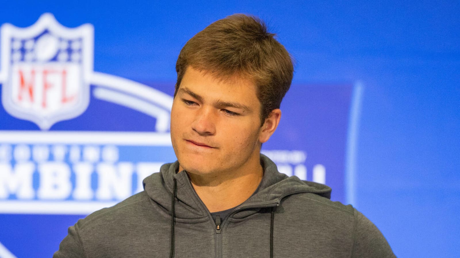 NFL Draft guru shares major warning about QB Drake Maye | Yardbarker