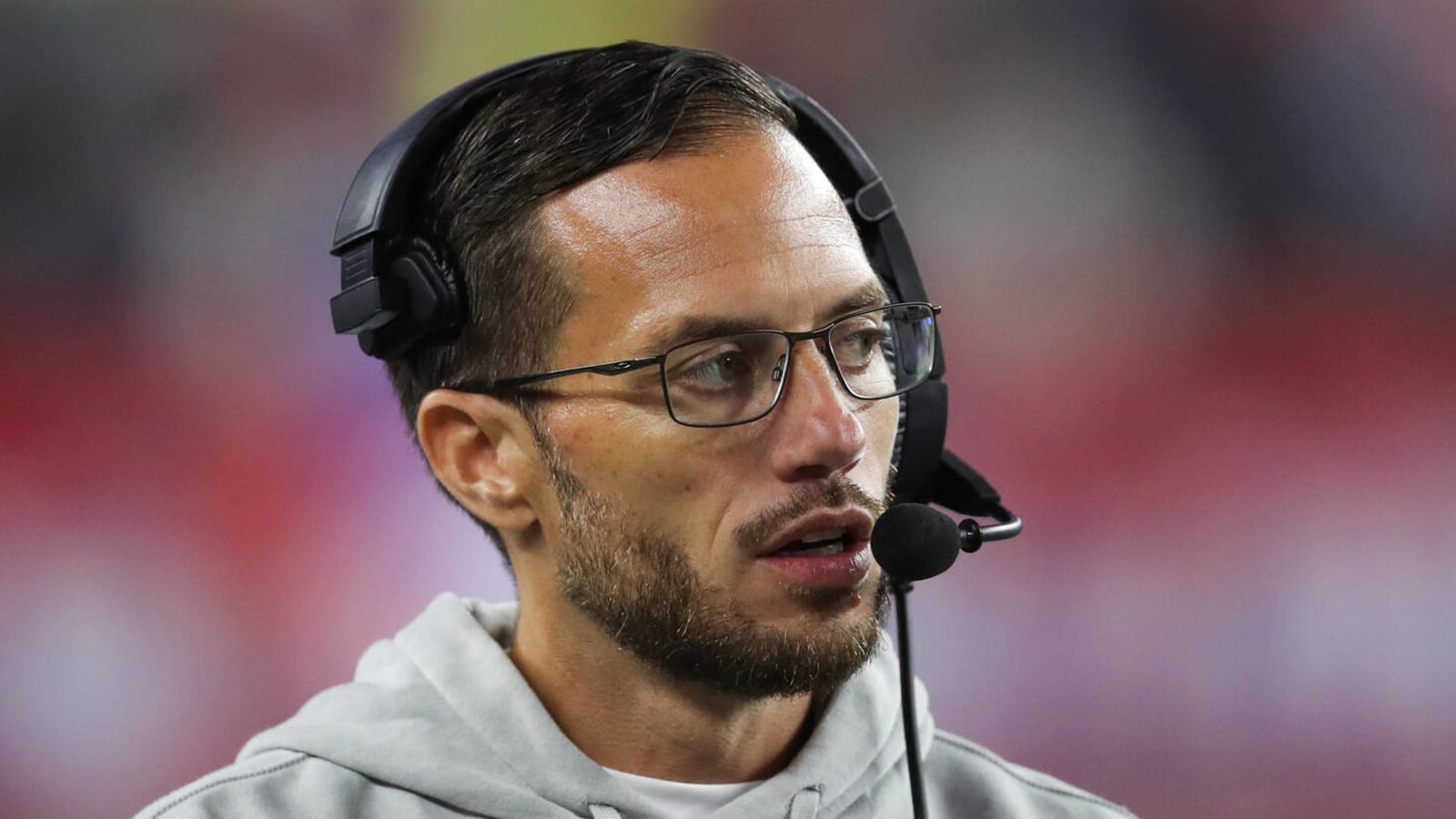 Mike McDaniel talks losing road games in playoff atmospheres | Yardbarker