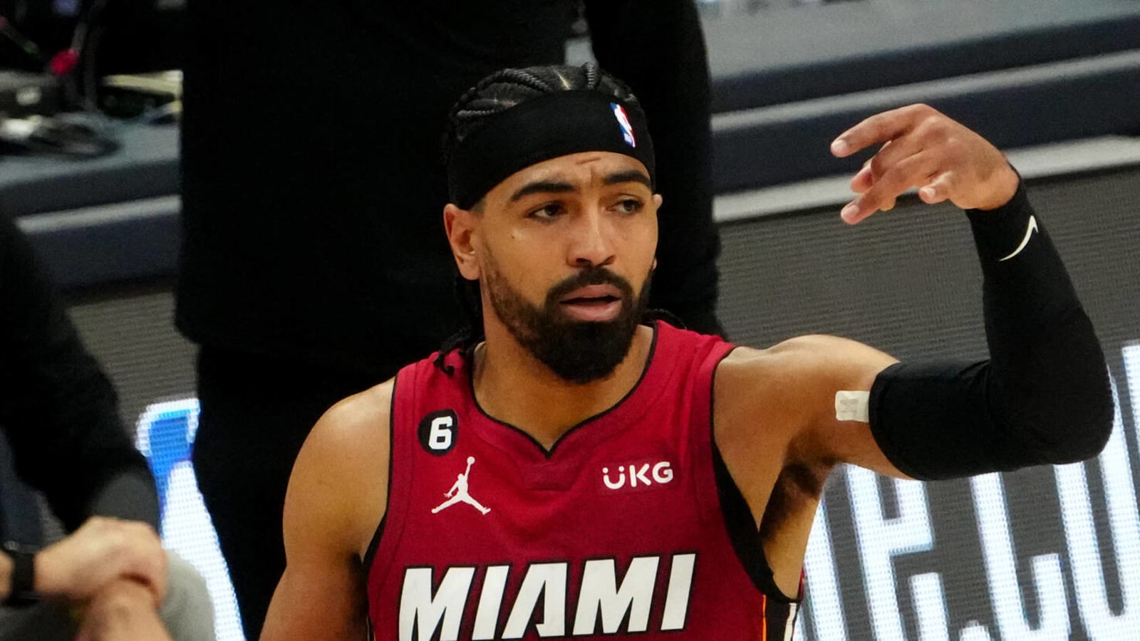 Vincent explains why he signed with Lakers | Yardbarker