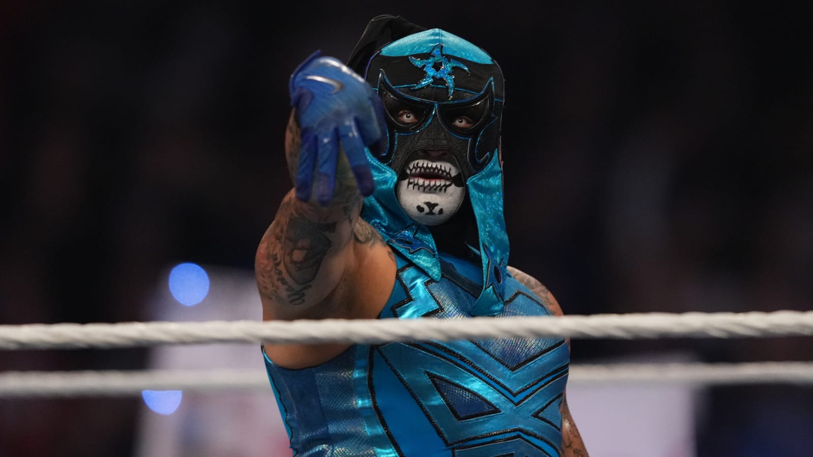 Penta Reveals WWE Sold A "Big Number" Of Masks Since His Debut | Yardbarker