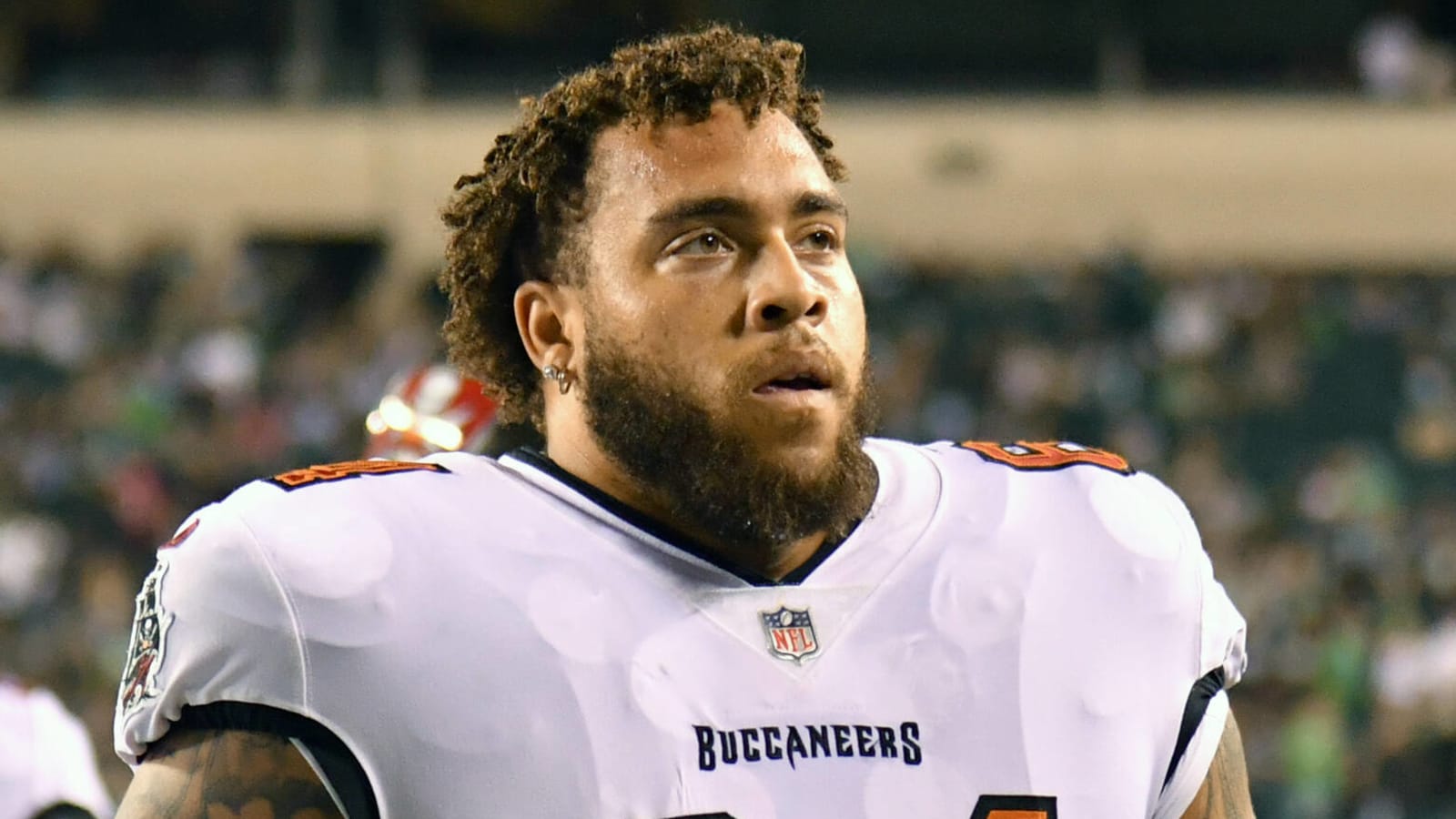 Bucs OL Aaron Stinnie suffers torn ACL, MCL | Yardbarker