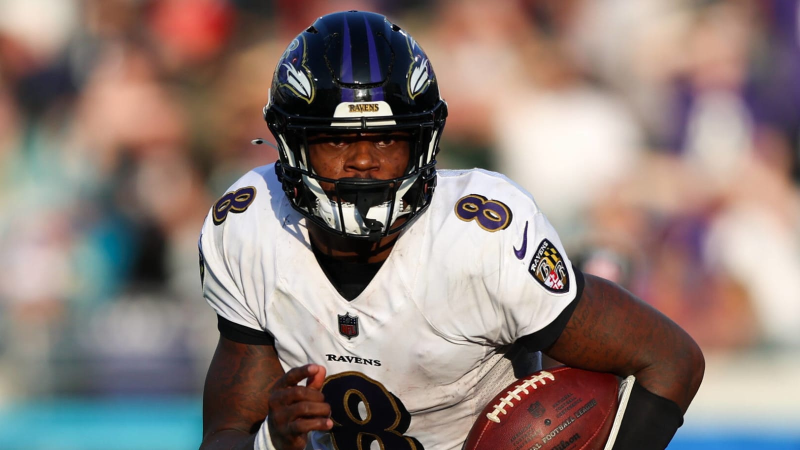 Ravens GM addresses potential Lamar Jackson signing | Yardbarker