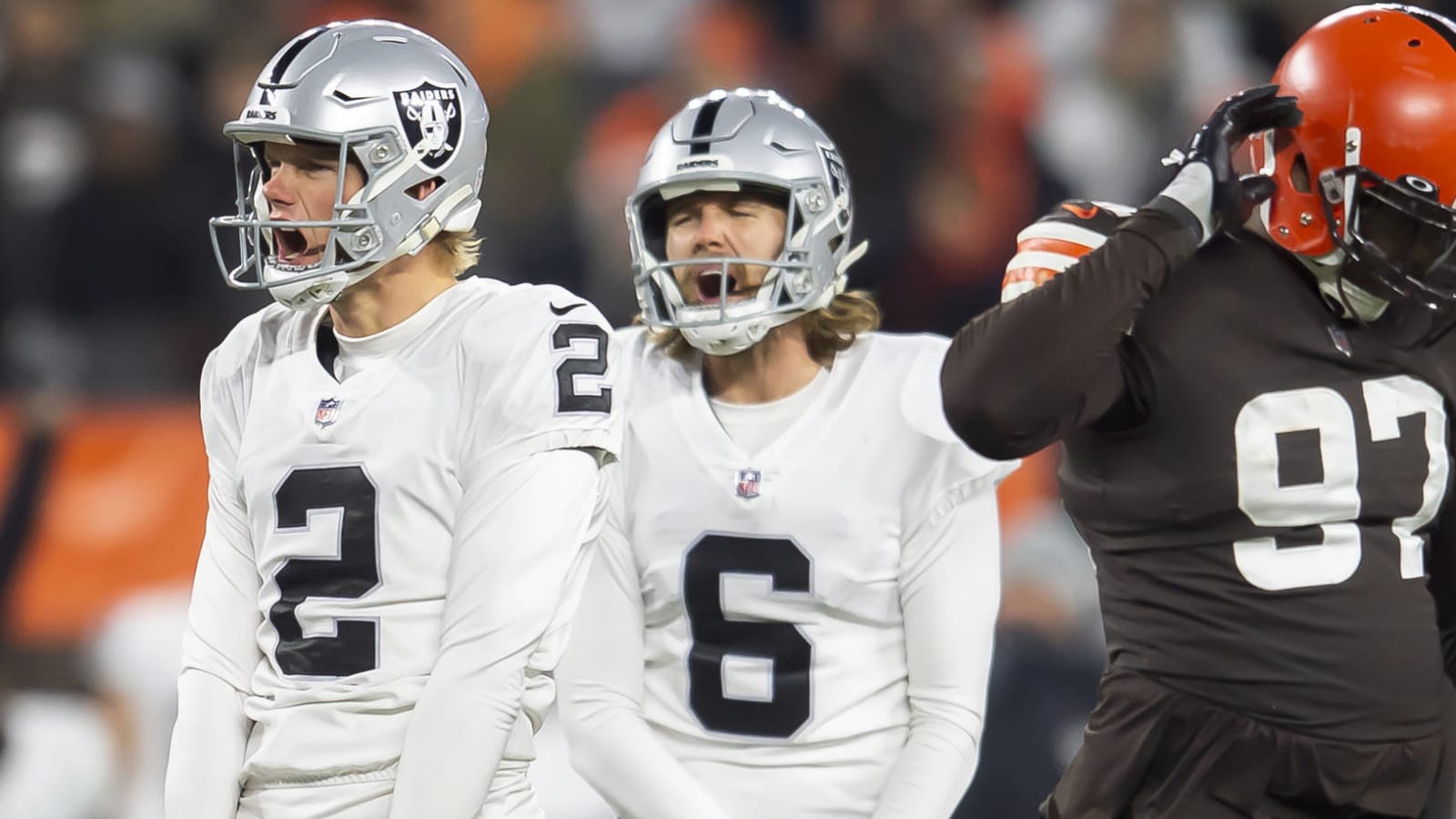 Raiders hit game-winning field goal to beat COVID decimated Browns ...