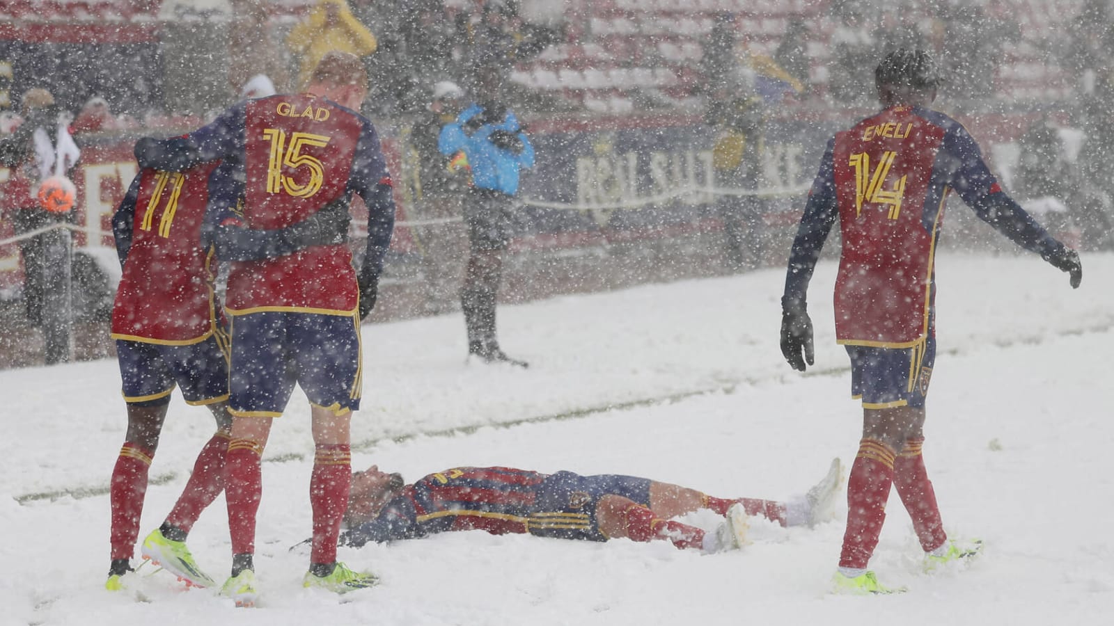 Real Salt Lake silences LAFC in wild snow-filled match | Yardbarker