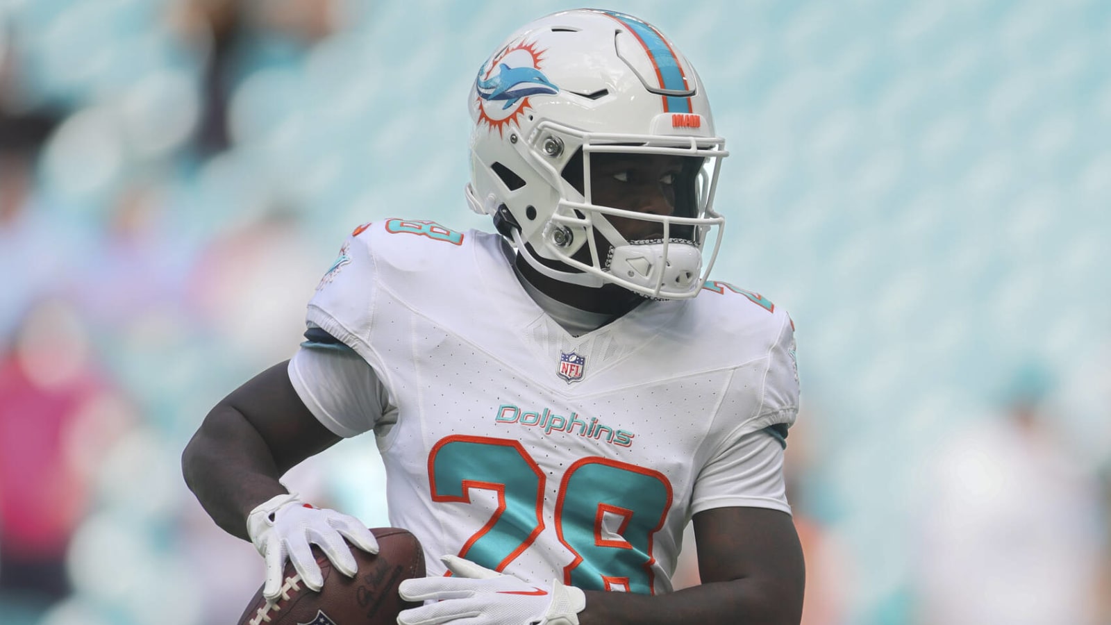 Dolphins rookie RB injured in first game back from IR | Yardbarker