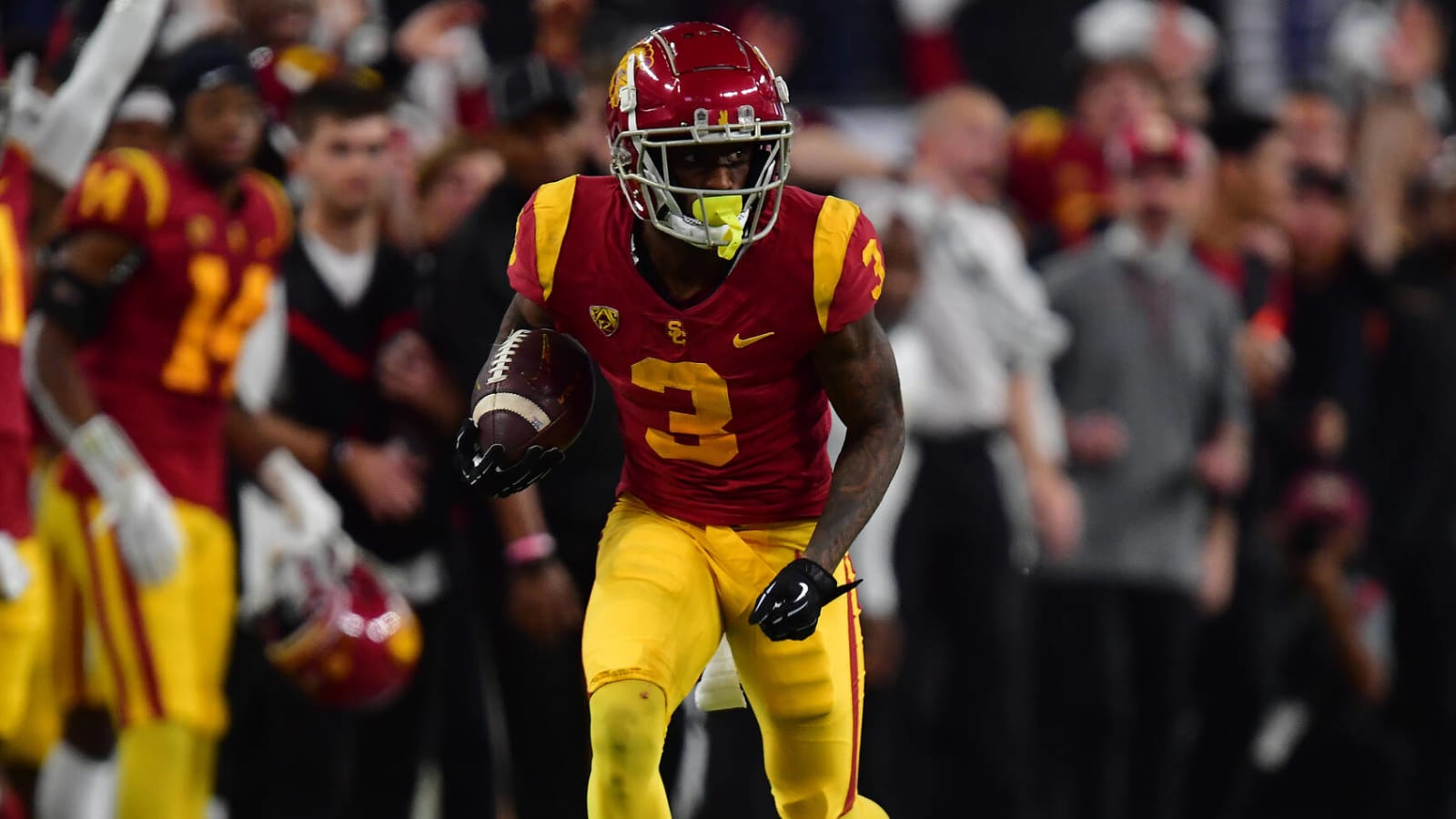 Wide receiver in first round highlights Giants' seven-round mock draft ...