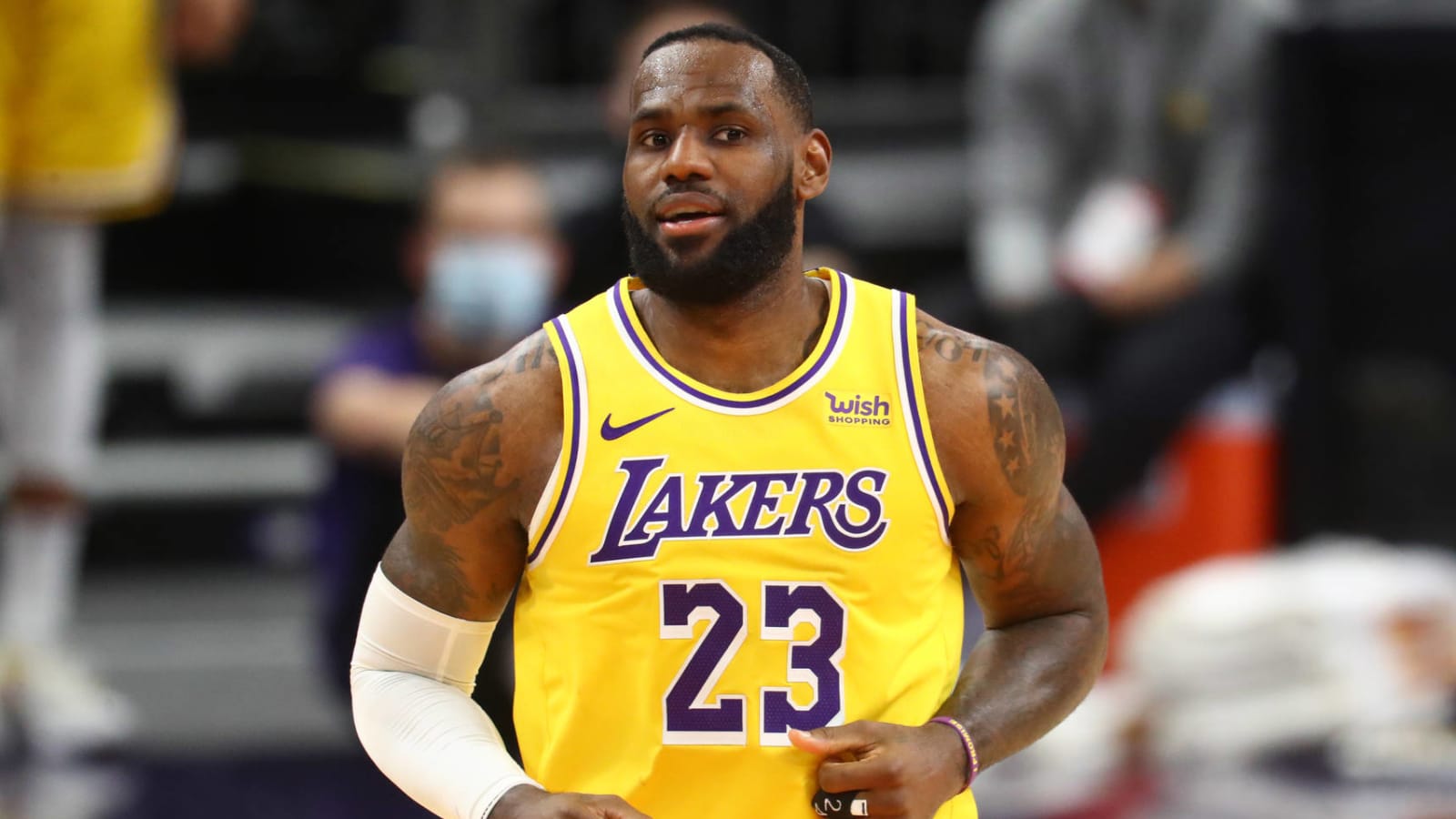 LeBron 'ready to go' for Christmas day game | Yardbarker