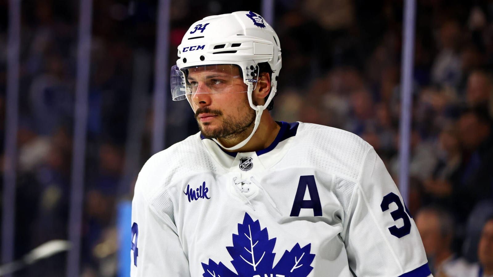 Auston Matthews Records Goals 50 & 51 at Home in Arizona | Yardbarker