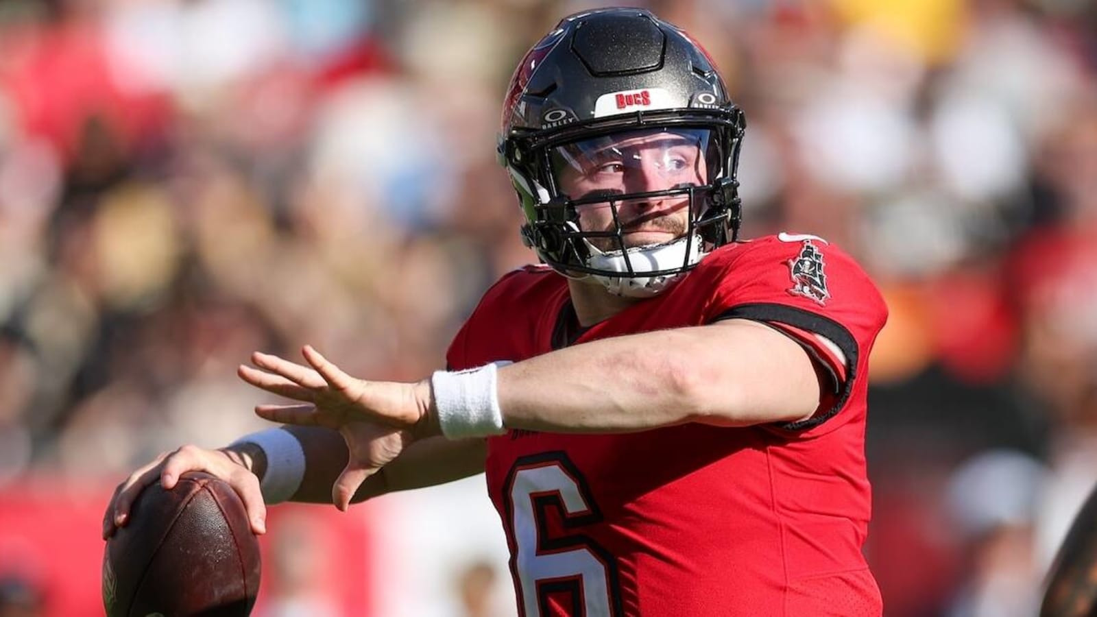 Report: Baker Mayfield to play through rib injury against Panthers ...