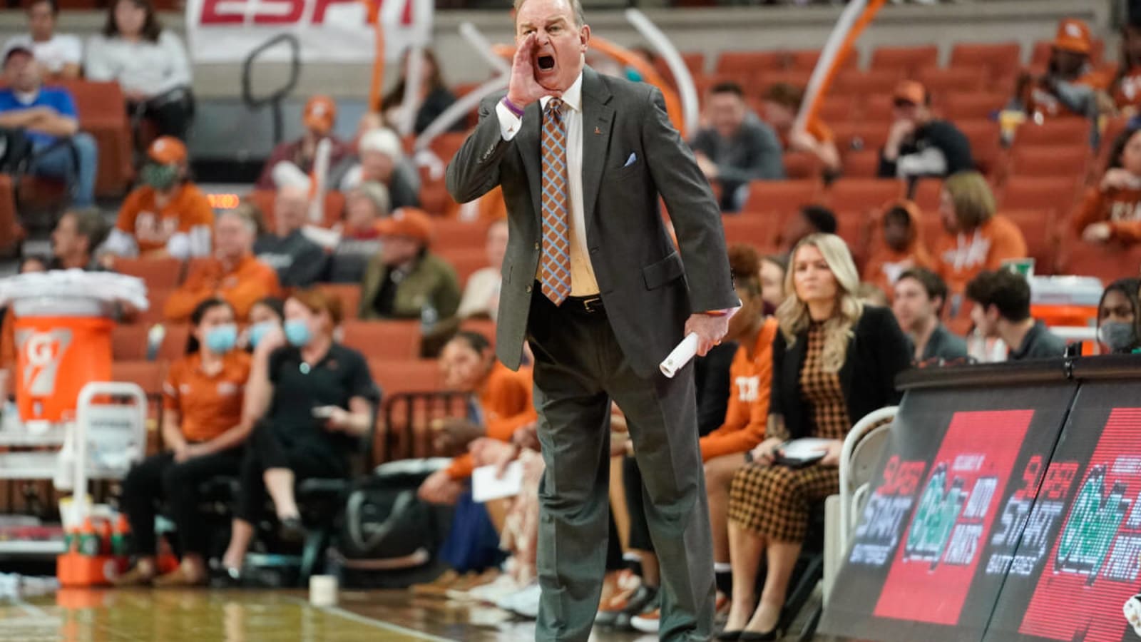 'Go Live It Now!' Coach Vic Schaefer Proud of No. 1 Seed in NCAA Women ...