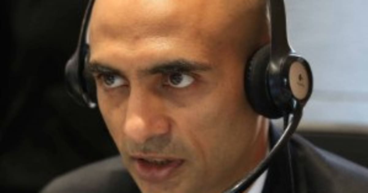 Nedefra Og Op Atul Singhs Revolution Af Borgerjournalistik Af Atul Singh Youandx