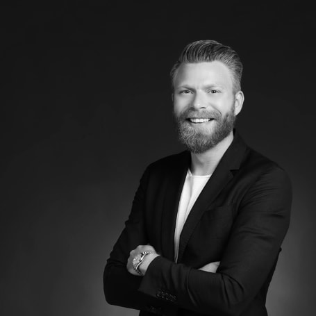 Kevin Tandrup - Book hos Youandx