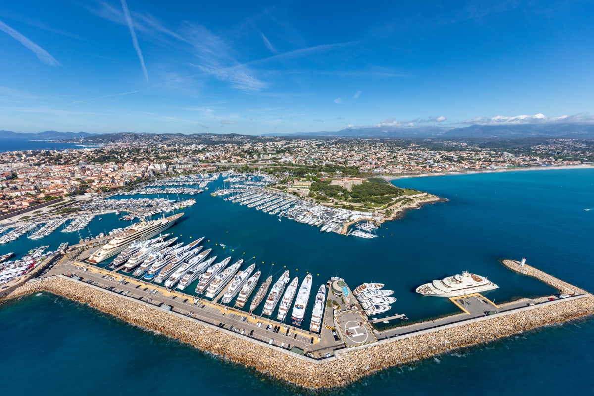 French Ports France] New Law Establishes £9.96 Ferry Operator Minimum