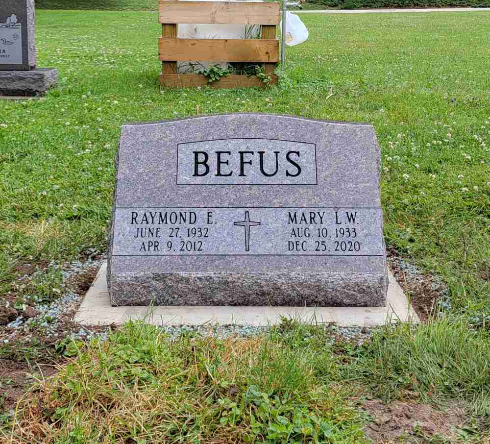 Slant Memorials Gallery | Sheboygan Monument & Stone Works