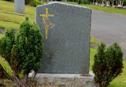 Upright Memorials Gallery | Sheboygan Monument & Stone Works