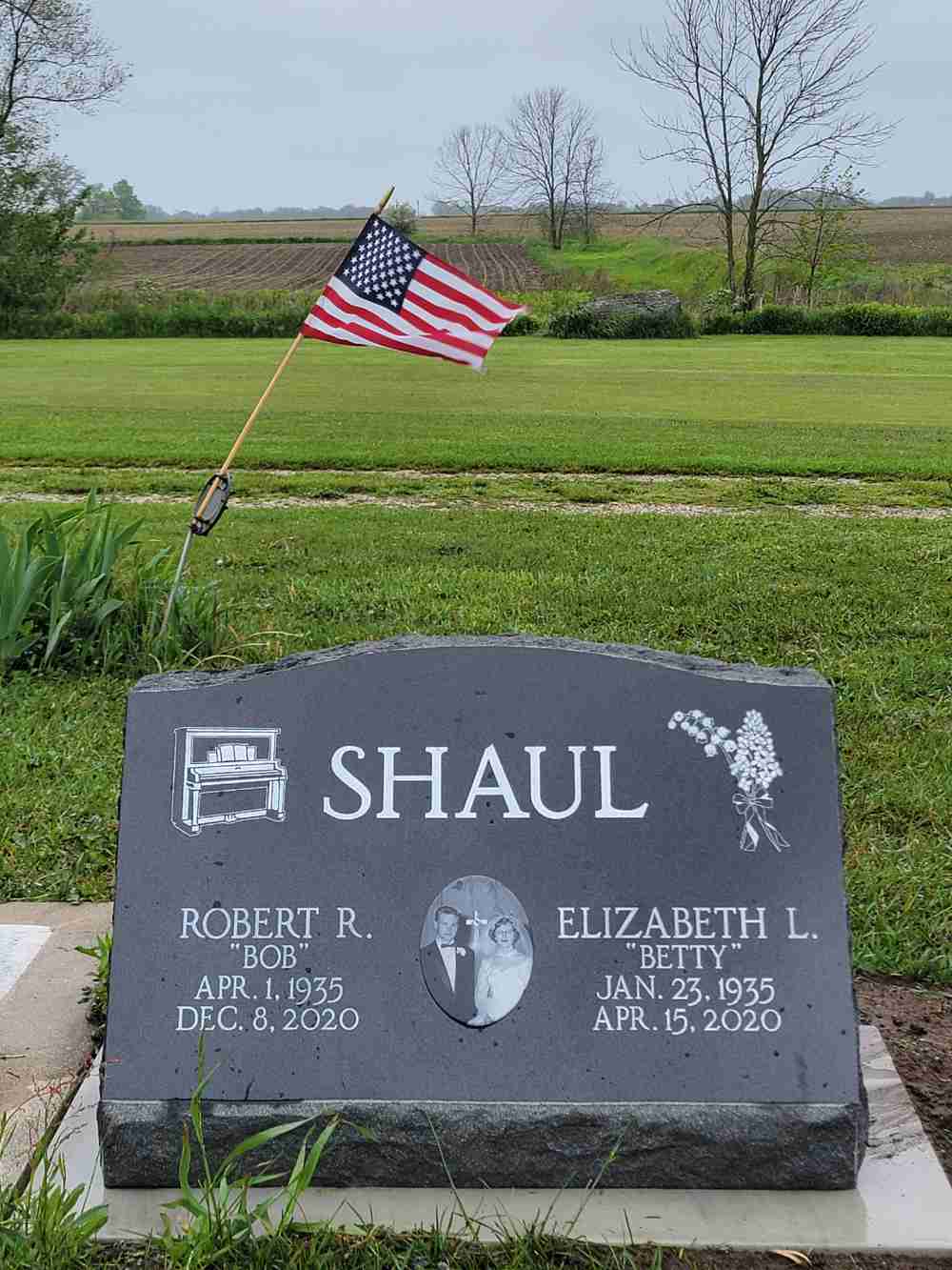 Slant Memorials Gallery | Sheboygan Monument & Stone Works