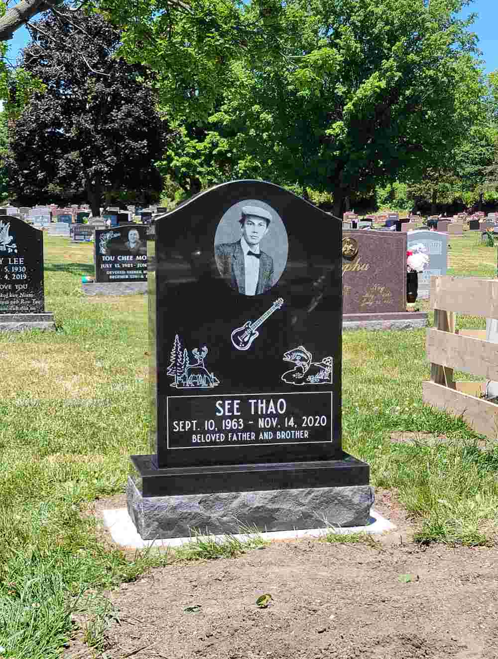 Upright Memorials Gallery | Sheboygan Monument & Stone Works