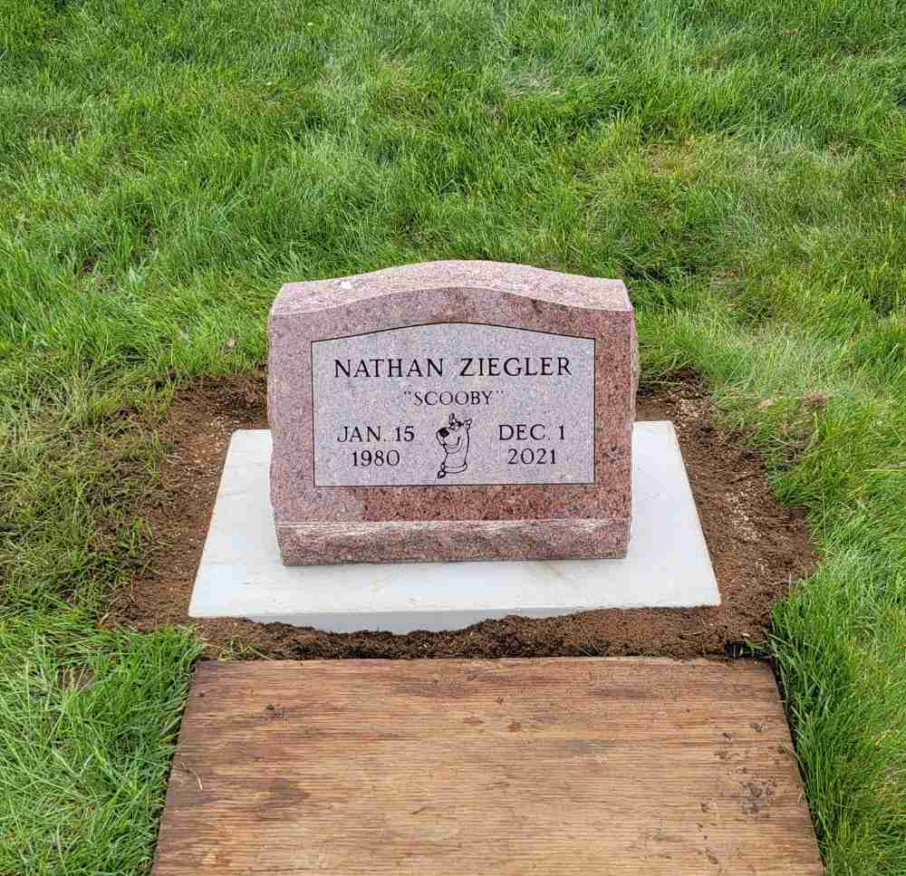 Slant Memorials Gallery | Sheboygan Monument & Stone Works