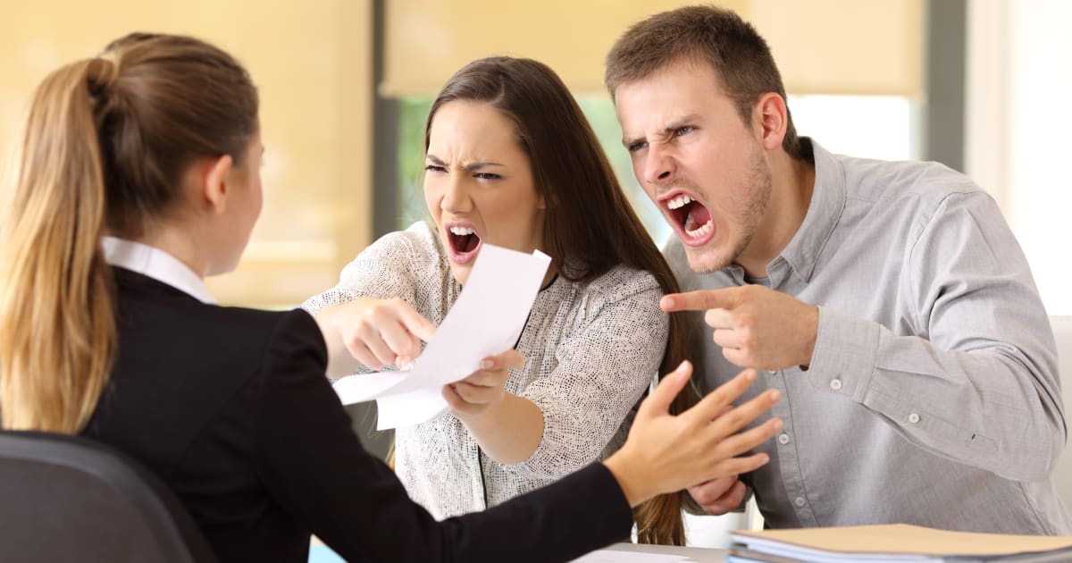 10 Powerful Steps to Defuse Angry Customers | ZenBusiness