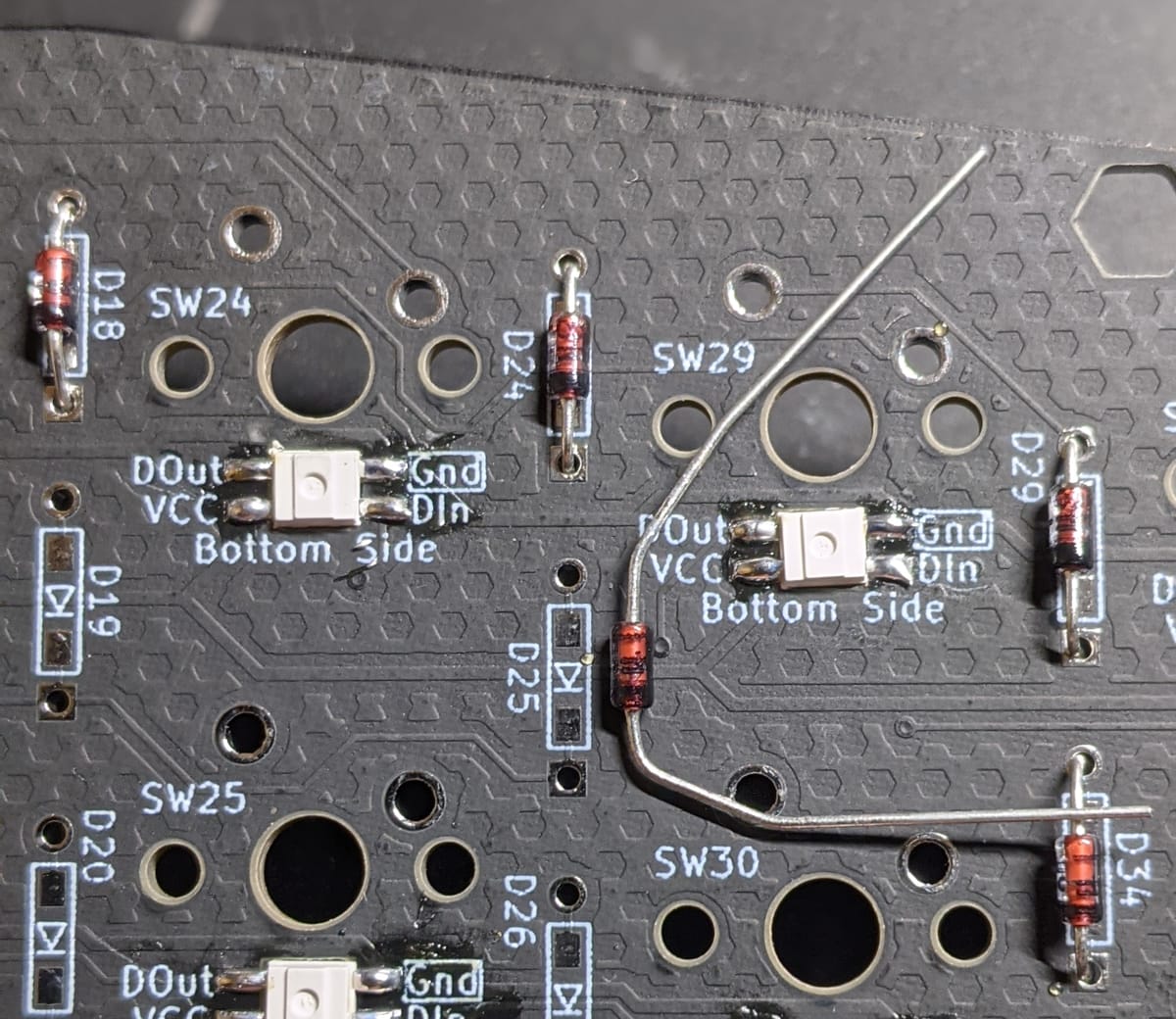 🪛部品のハンダ付けpart1｜GL516 互換PCB共通ビルドガイド