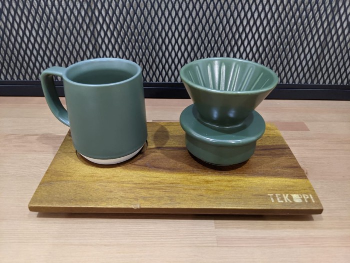 Jual V60 Ceramic Dripper PLUS Mug Set CUP Rest Gelas Kopi Drip V60 Set ...